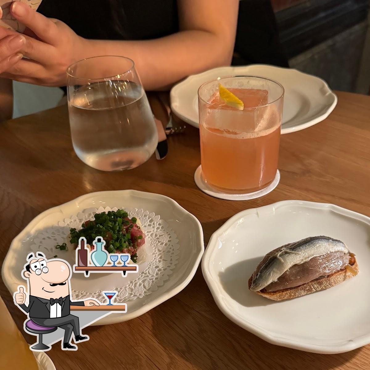 Reine & La Rue, Melbourne - Restaurant menu, prices and reviews