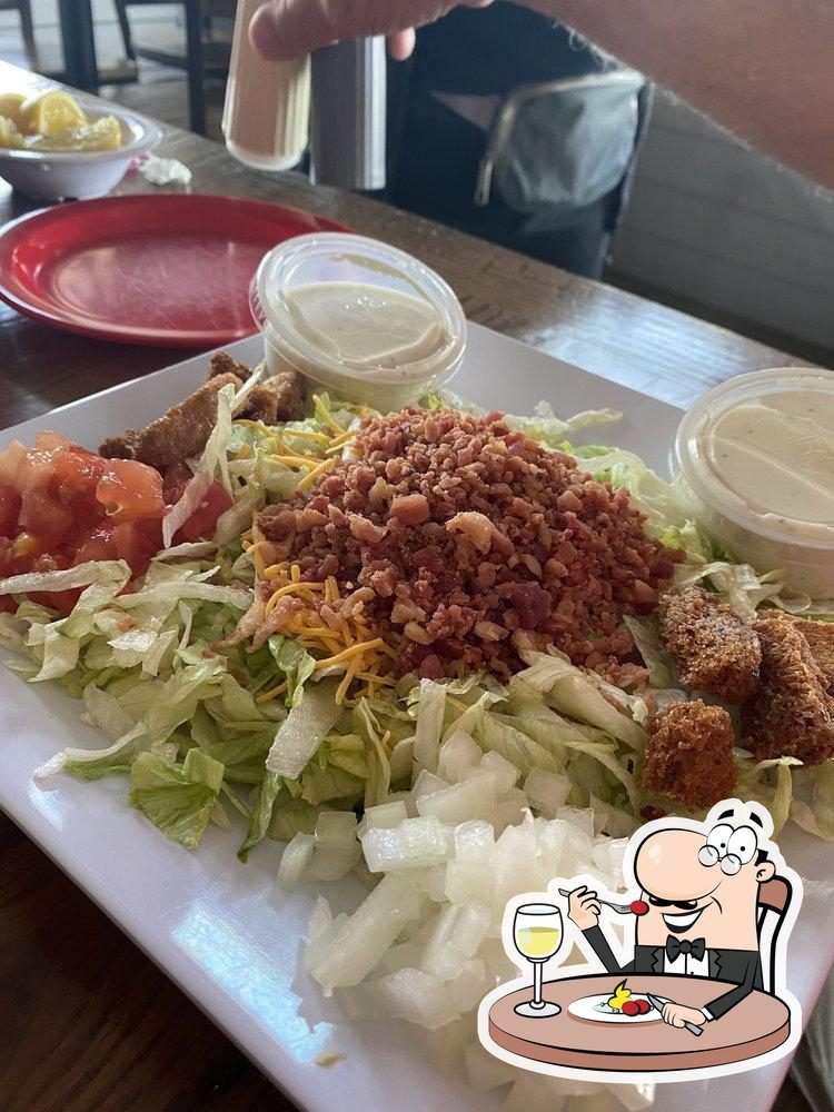 Red Front Pizza & Grill in Richmond - Restaurant menu and reviews