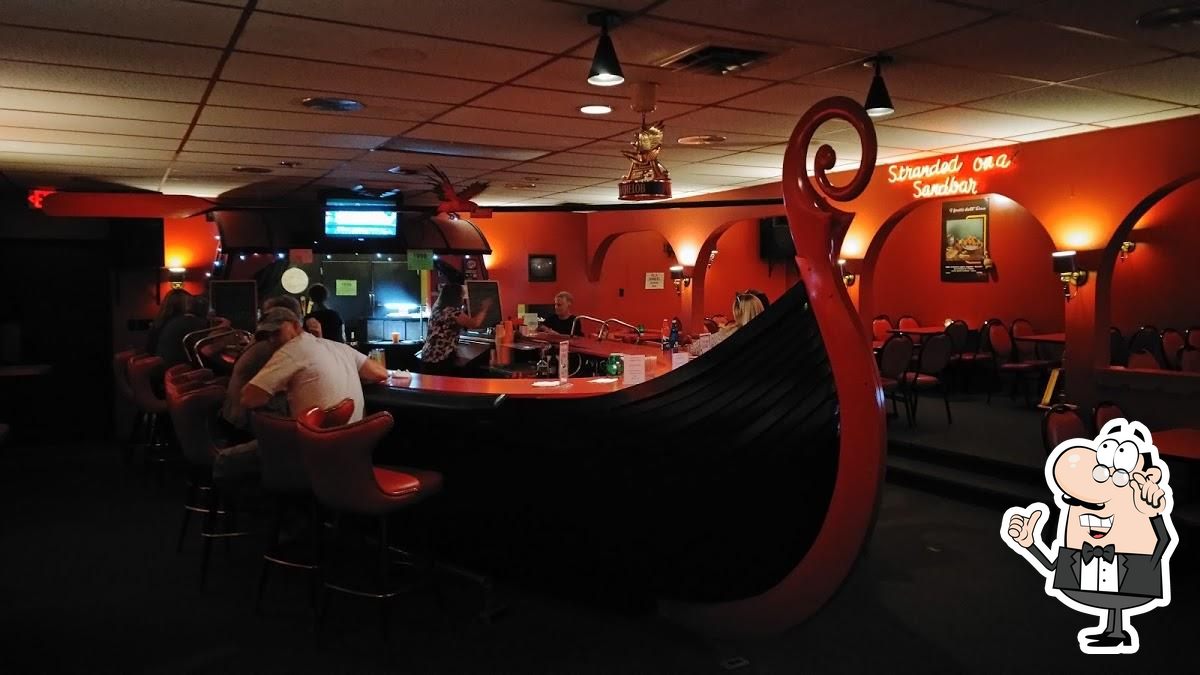 Boat Drinks Tavern, 2100 US Hwy 41 in Marquette - Restaurant reviews