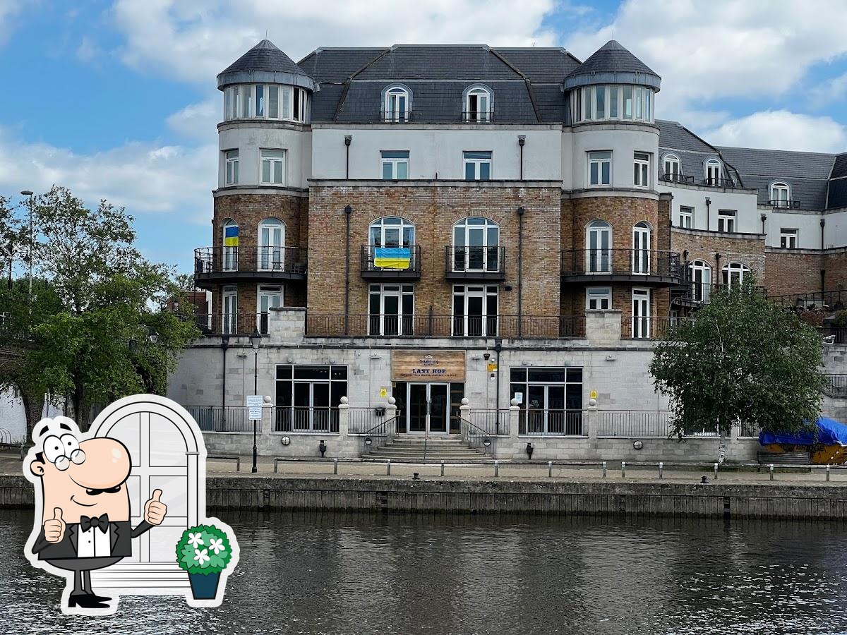 Pub y bar Last Hop, Stanwell - Carta del restaurante y opiniones