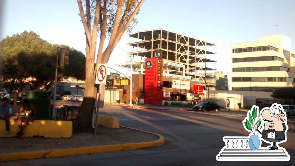 Le Conteiner pub & bar, Tijuana, P.º de los Héroes 9110 - Restaurant ...