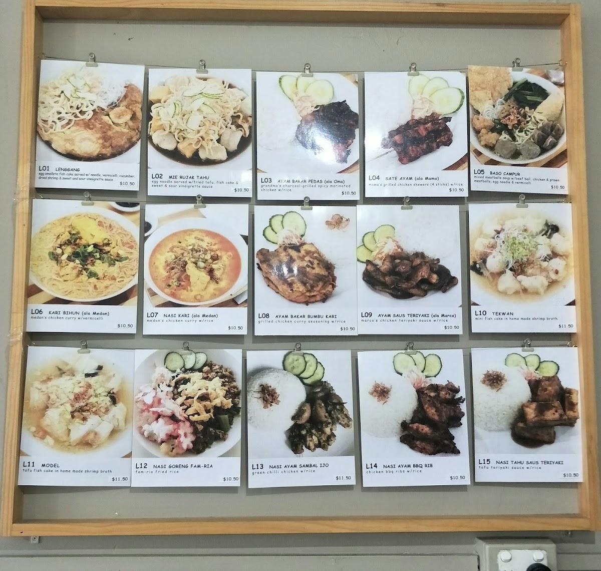 Menu at Famili Ria restaurant, Surrey Hills