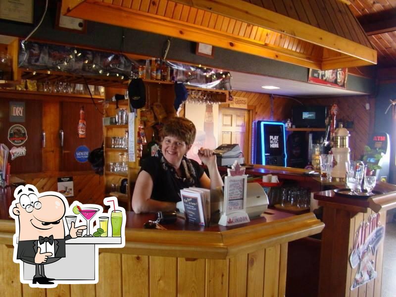 Sunset Pub in Digby