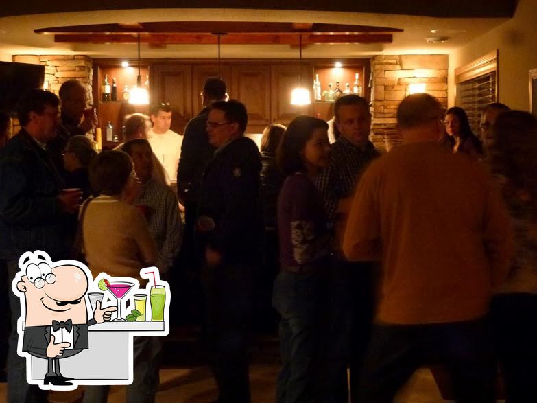 The Broken Toe Saloon in Maple Grove - Restaurant reviews