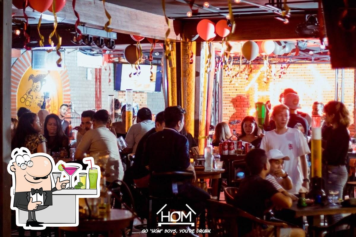 HOM Bar Batam, Batam - Restaurant reviews