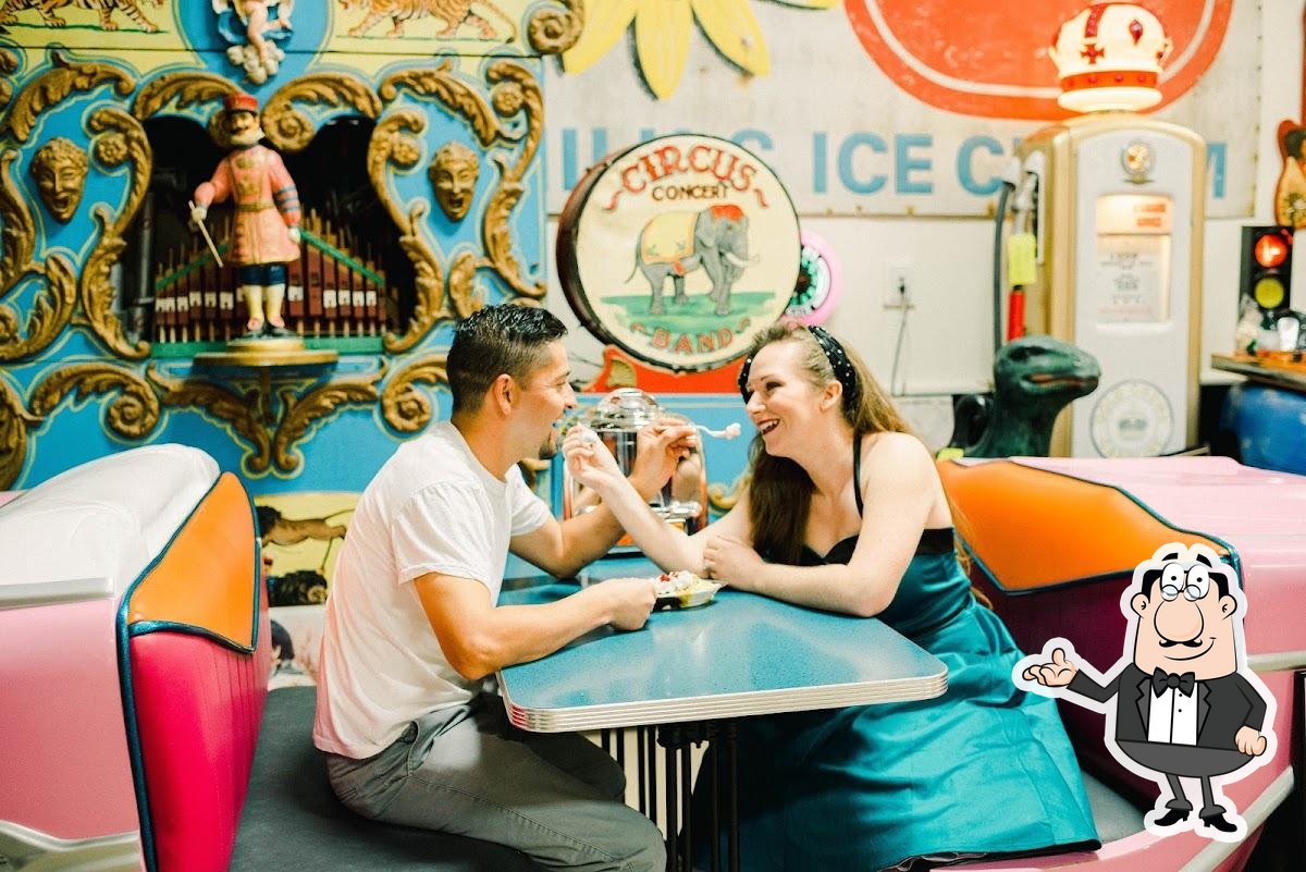 ACME Ice Cream Parlor in Tappahannock - Restaurant menu and reviews