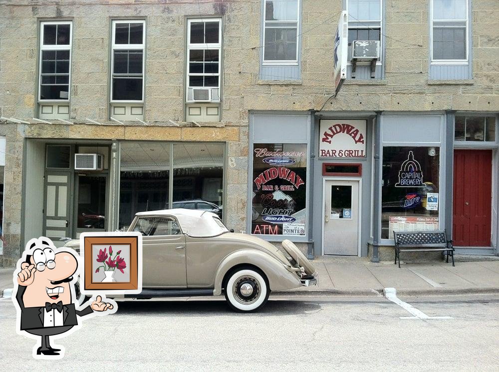 Midway Bar and Grill in Mineral Point - Restaurant menu and reviews