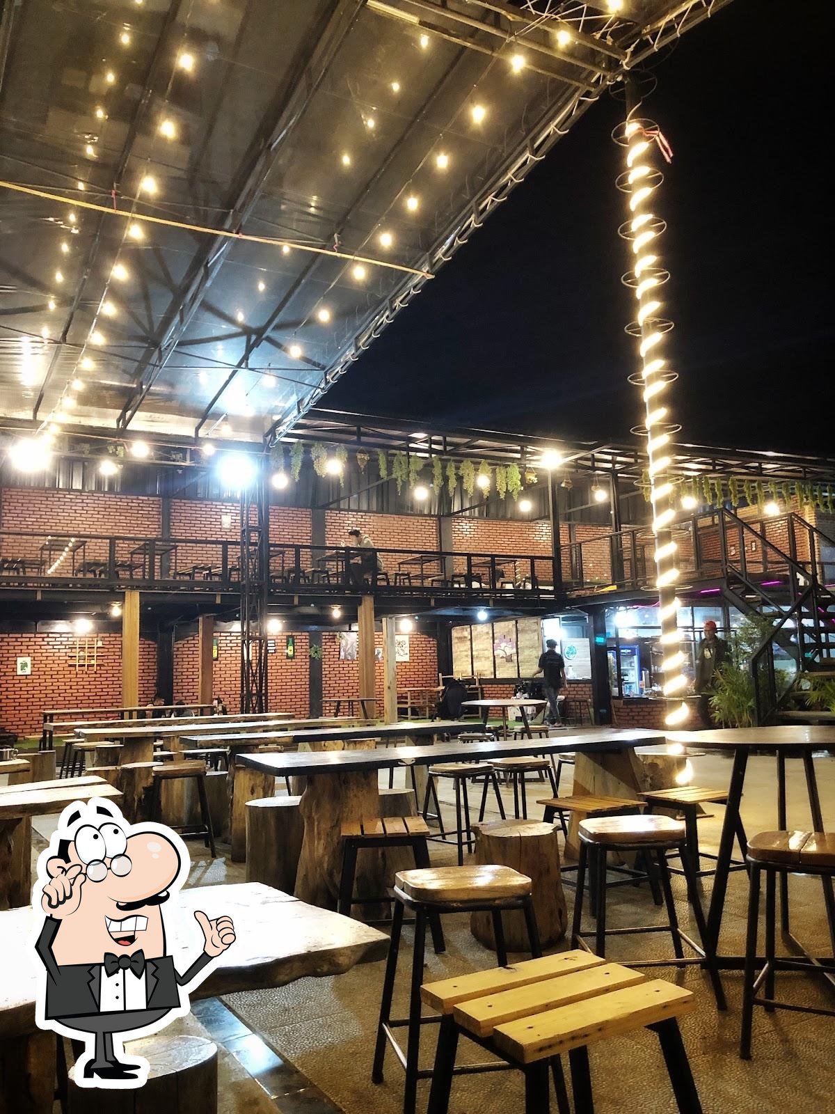 Angkringan Teh Ita cafe, Bandung - Restaurant reviews