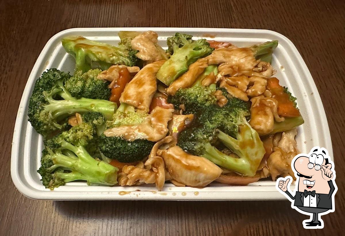 Main Moon 2, Racine - Restaurant menu, prices and reviews