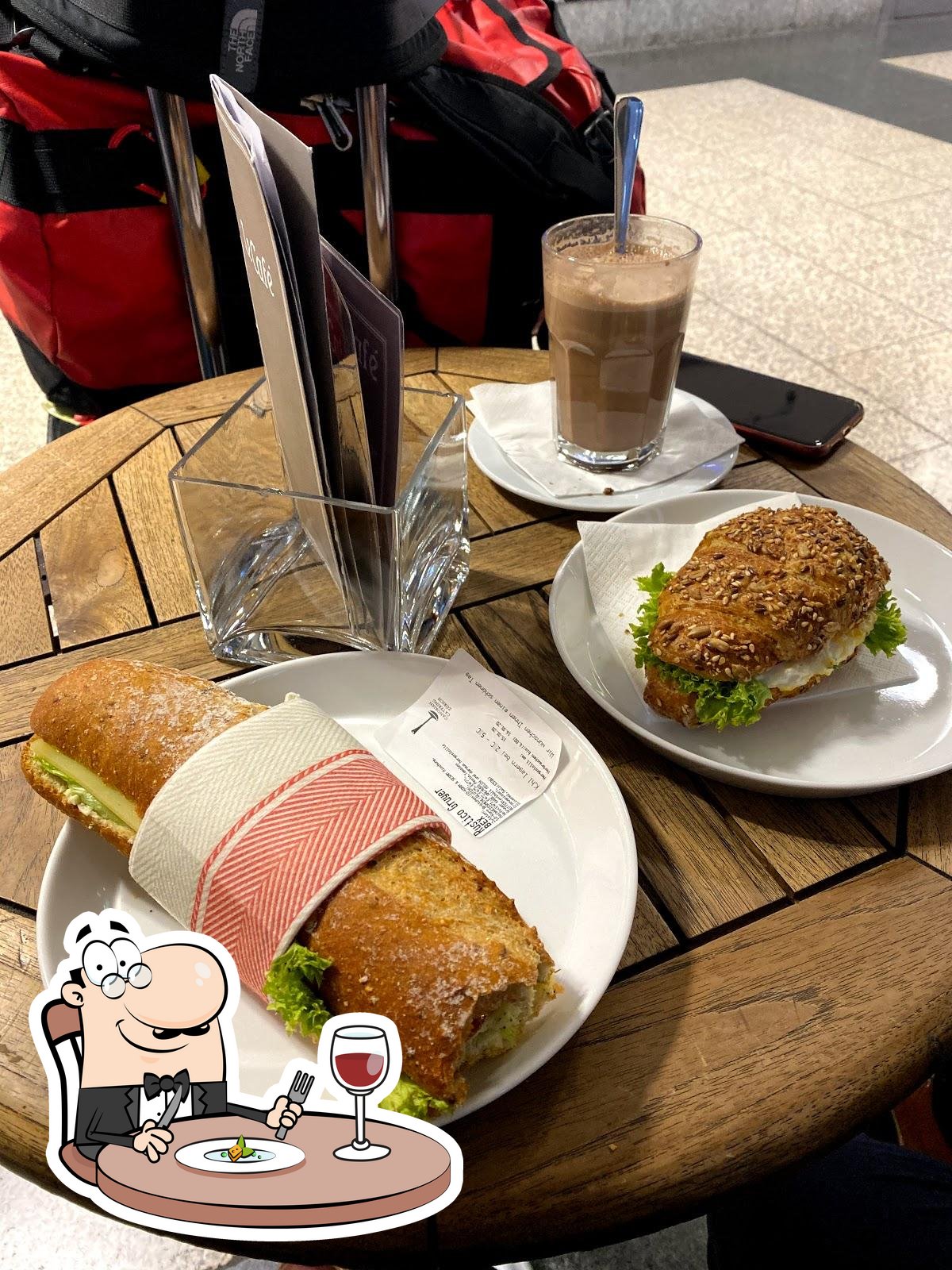 Le Café Zürich HB, Zürich, Bahnhofpl. 15 - Restaurant reviews