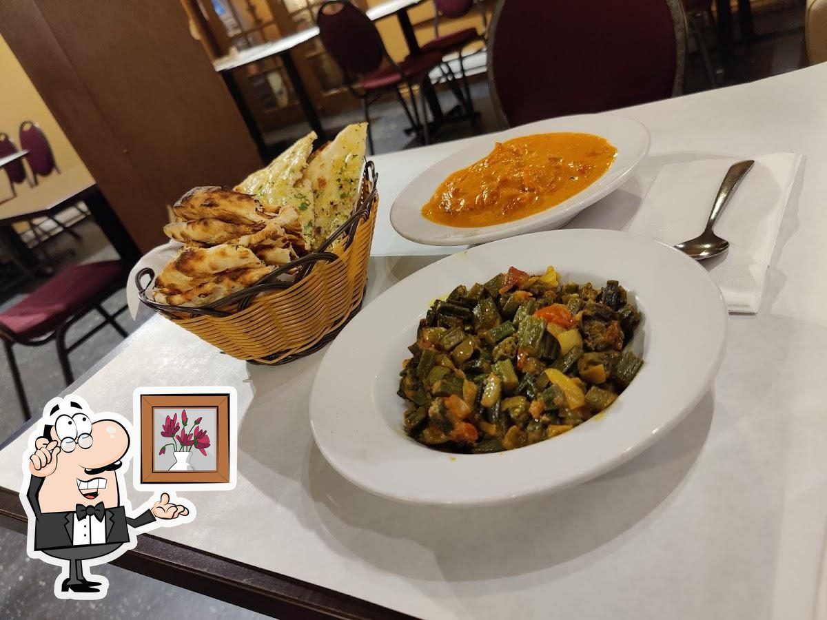 Sana Restaurant Halal ( CRESCENT ), 1175A Crescent St in Montréal ...