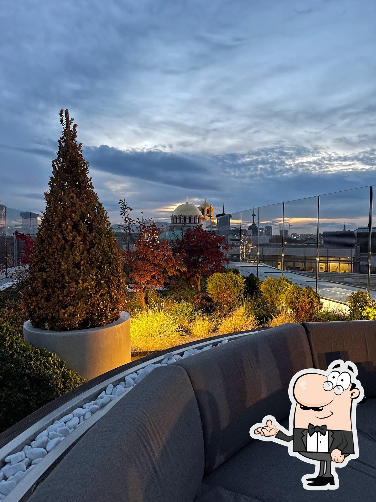 The Scene Rooftop Bar & Terrace, Sofia - Restaurantspeisekarten und ...