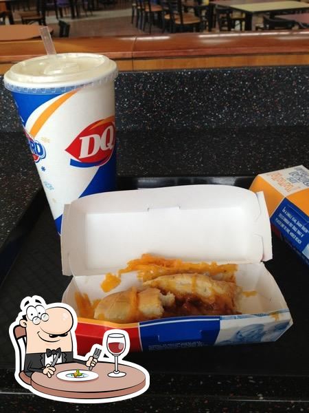 The Mall at Robinson, Robinson Township - Restaurant menu, prices and ...