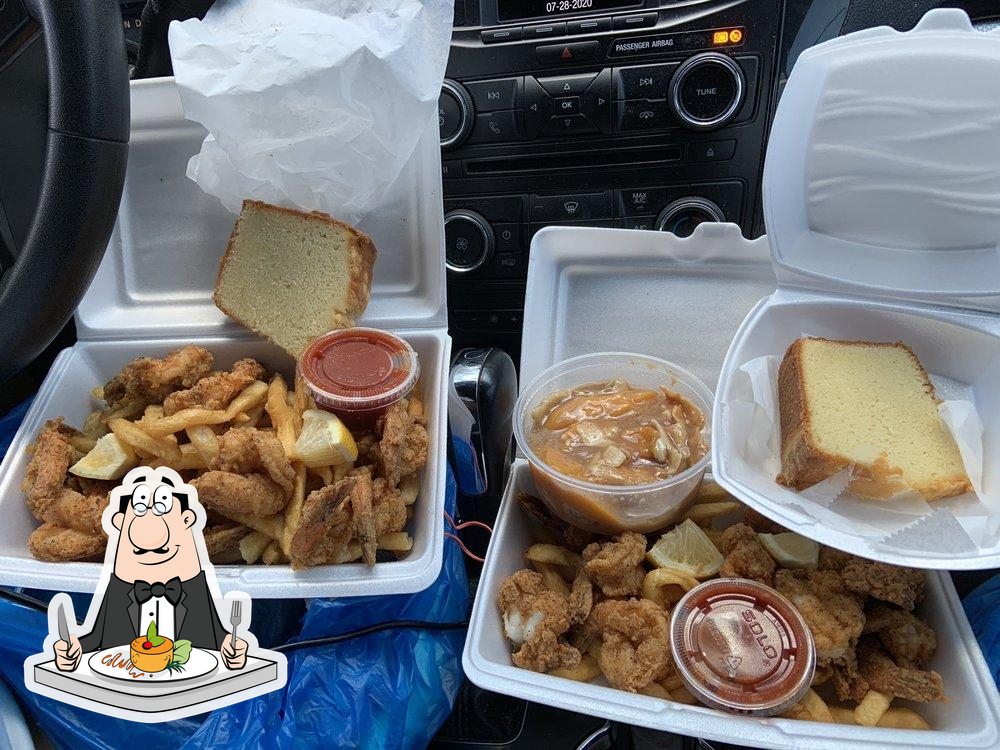 Shark's Seafood & Deli in Cleveland - Restaurant menu and reviews