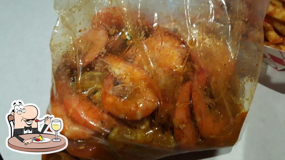 Star Crab, 10051 Magnolia Ave in Riverside - Restaurant menu and reviews