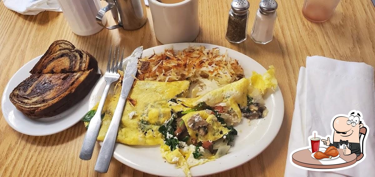 Cast Iron Cafe in Whitman - Restaurant menu and reviews