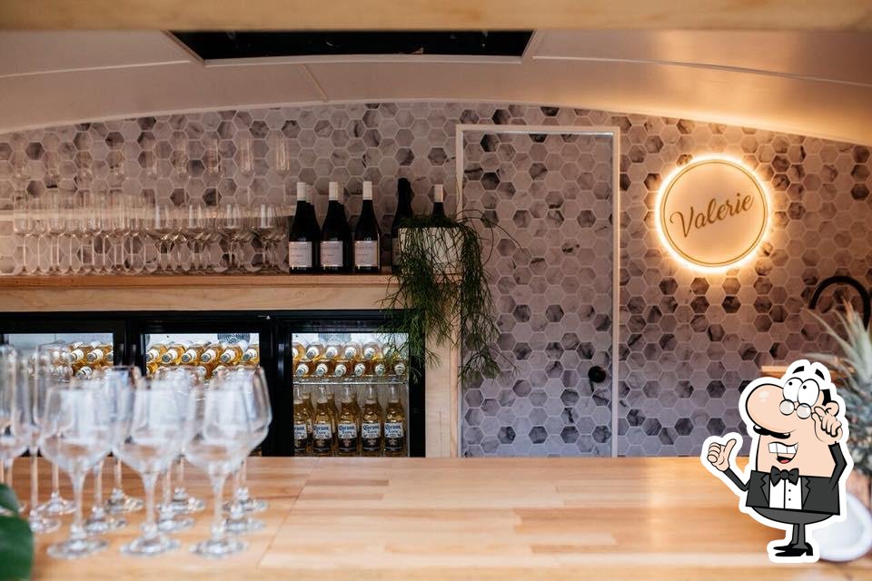 Valerie // Caravan Bar in Australia - Restaurant reviews