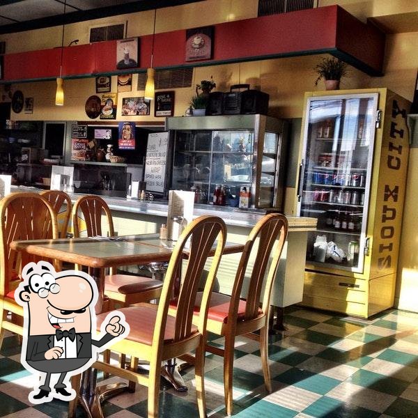 401 Diner, Toronto - Restaurant menu, prices and reviews