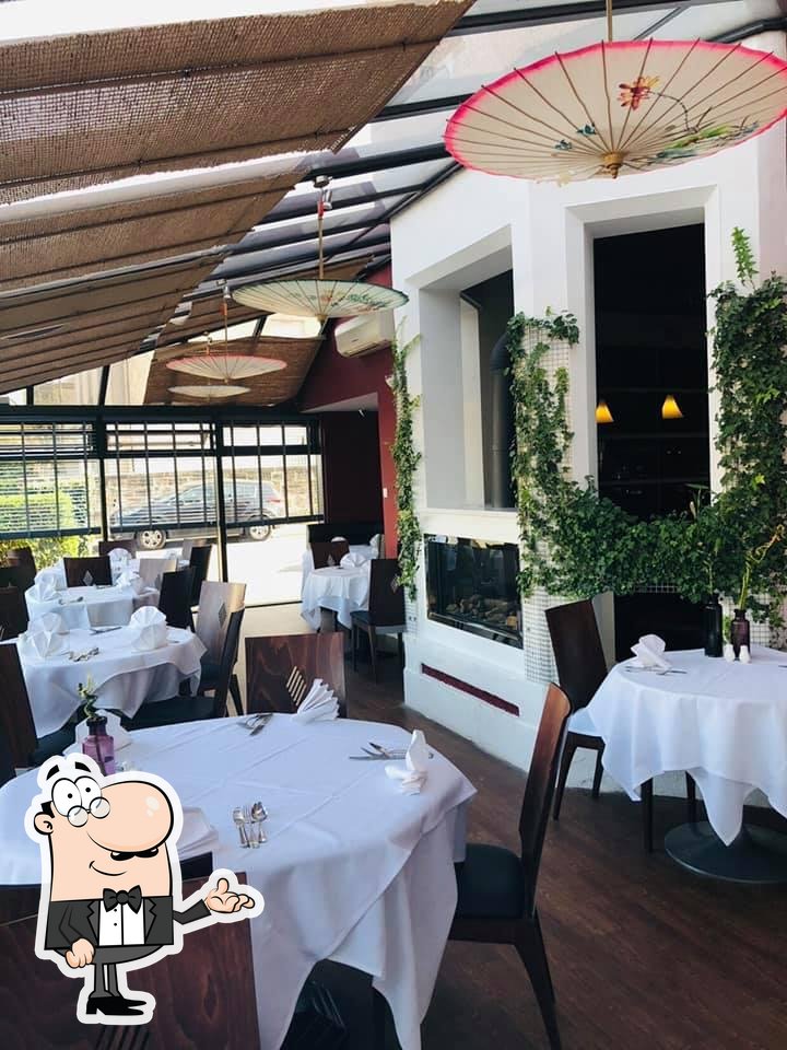 4 Seasons, Hamilton - Restaurant menu, prices and reviews