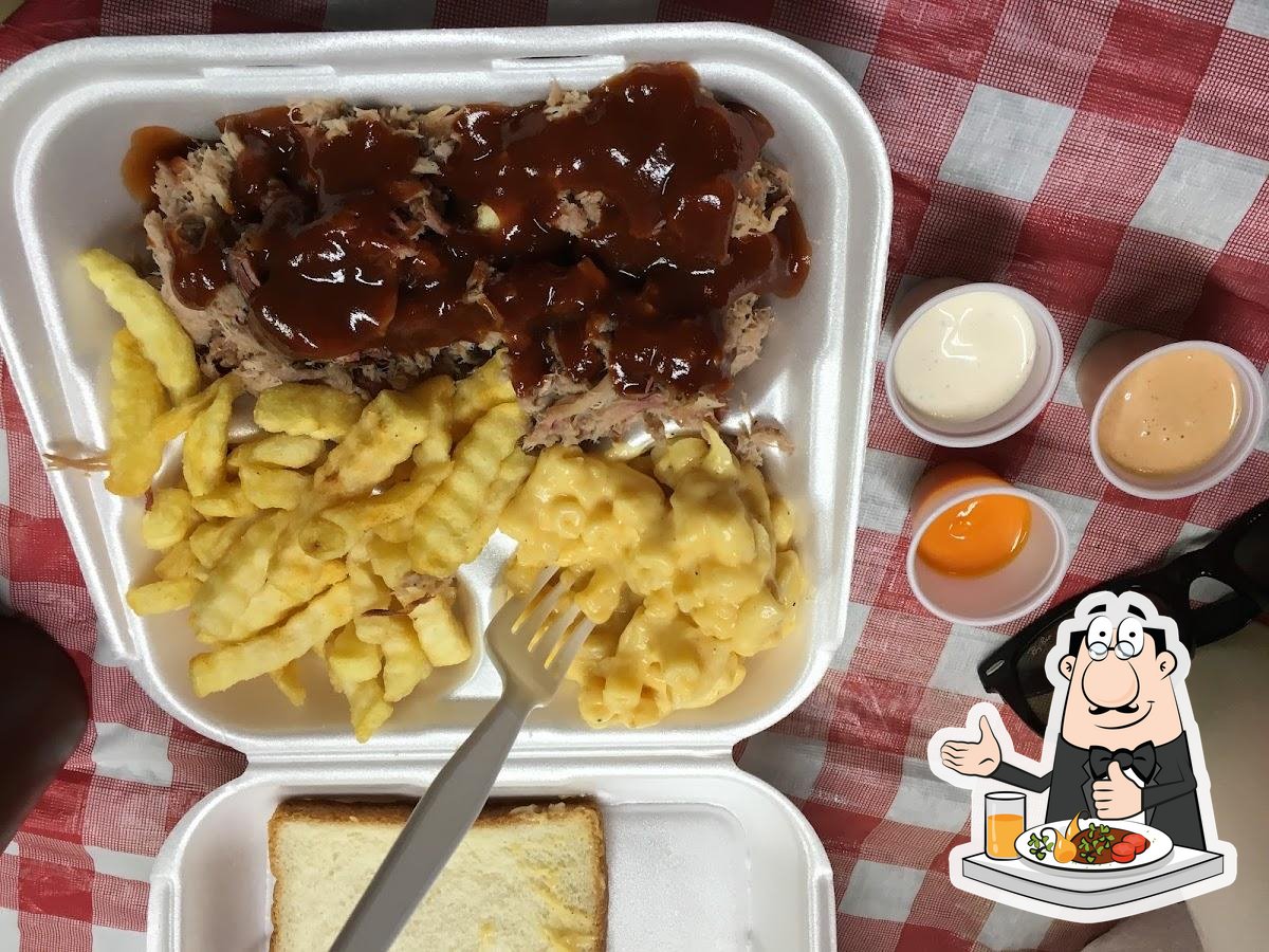 Fat Man's Smokehouse BBQ, 1660 Federal Dr in Montgomery - Restaurant ...