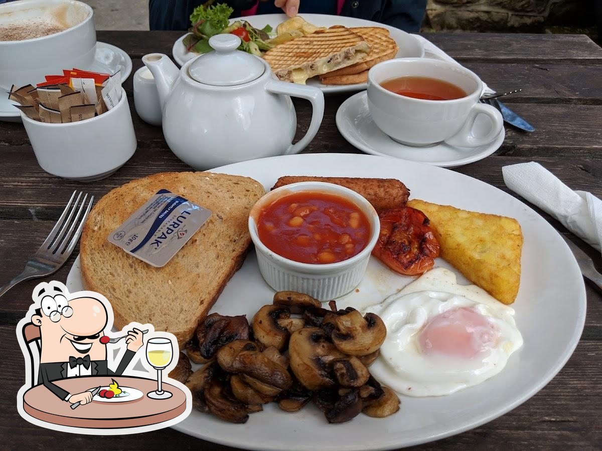 The Family Tree in Crich - Restaurant menu and reviews