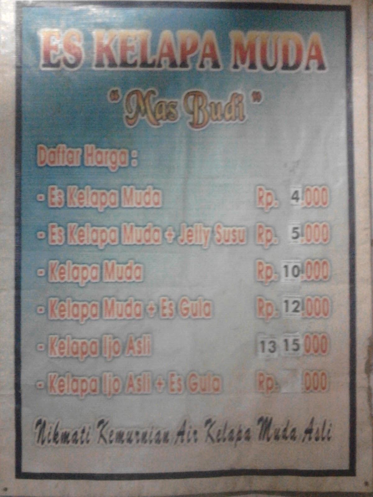 Menu at es kelapa mas budi seuger rek.... cafe, North Jakarta