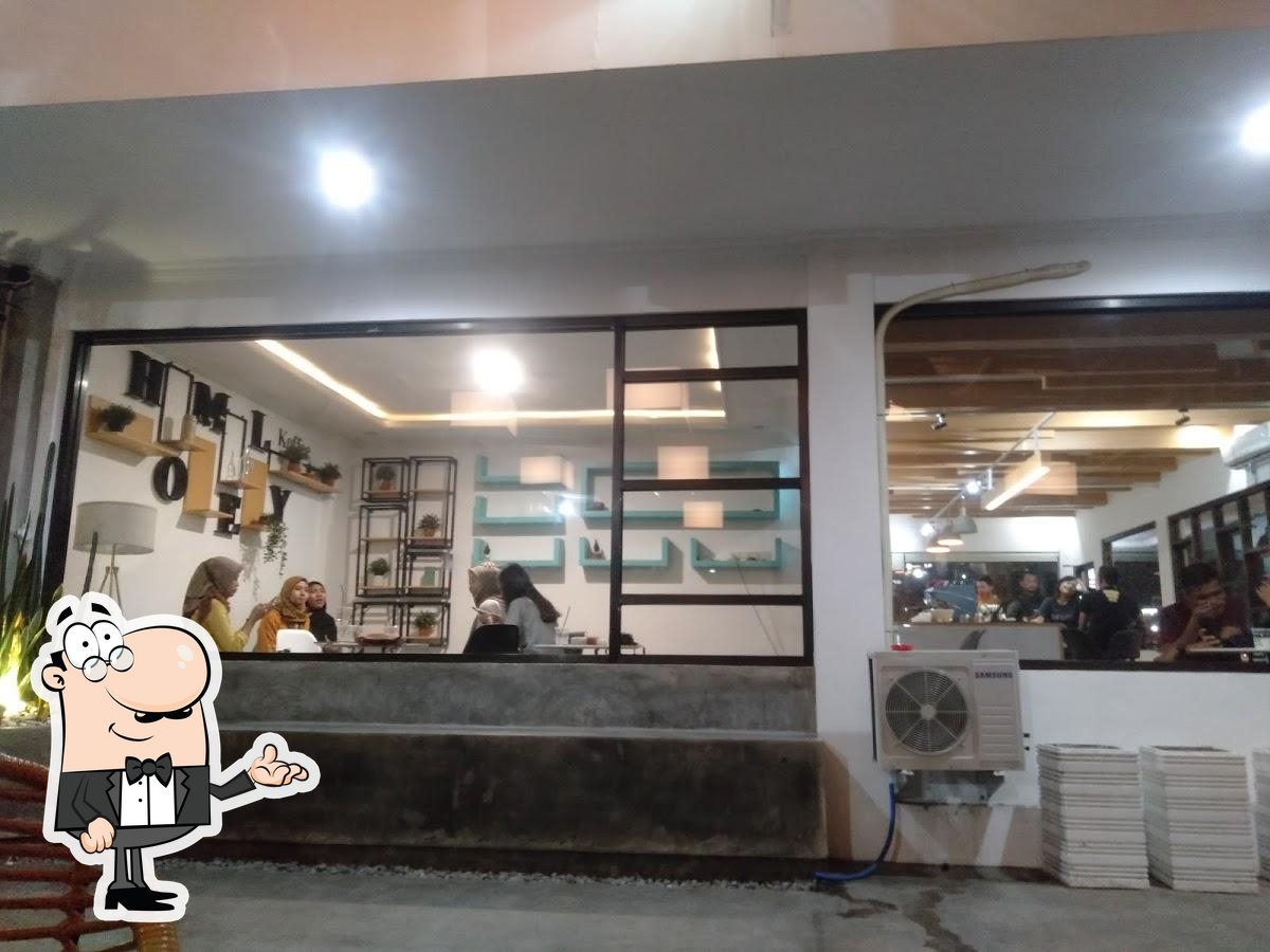 Homely koffee cafe, Kediri - Restaurant reviews