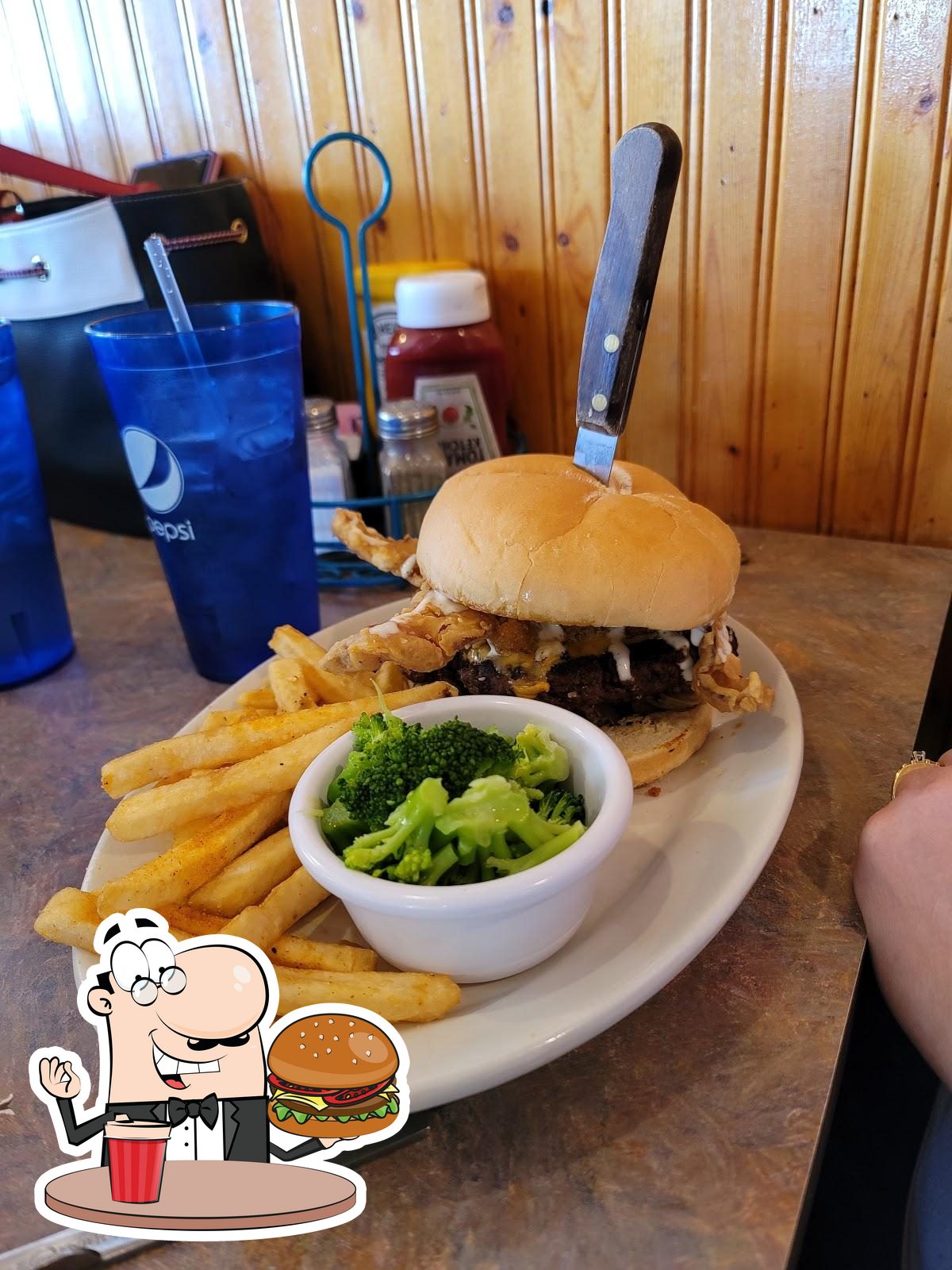 GruBeez 2, 3111 Rockingham Rd in Davenport - Restaurant menu and reviews