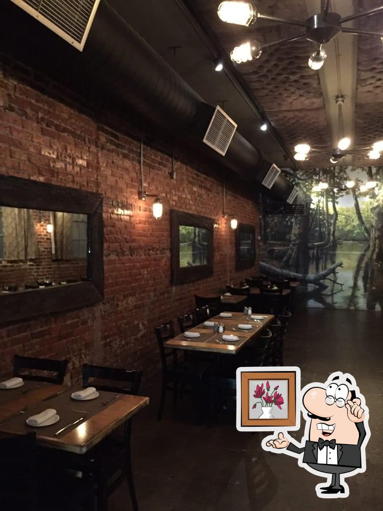 Cola's Restaurant, Columbia - Restaurant menu, prices and reviews