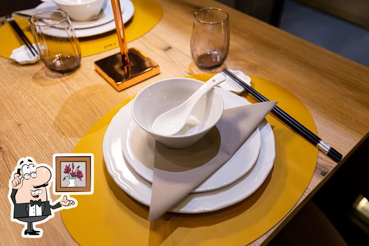 MOZI Restaurant establishment, Venice – menu, prices & reviews