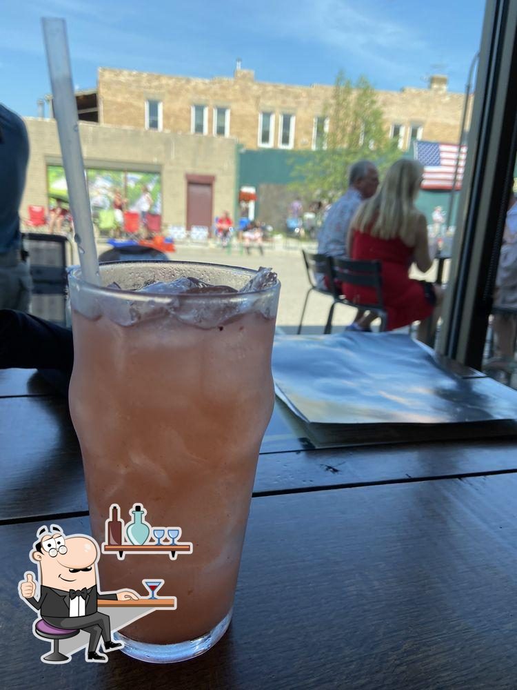 Brickside Grille & Tap in Delano - Restaurant reviews