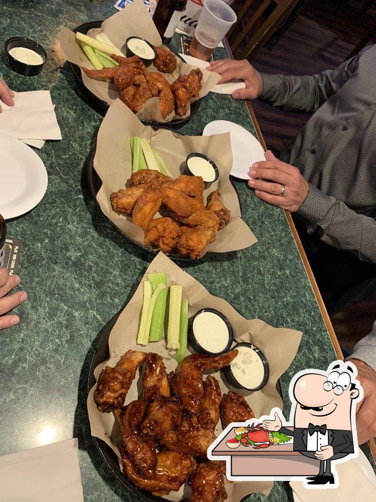JT's Porch Saloon & Eatery in Lombard - Restaurant menu and reviews