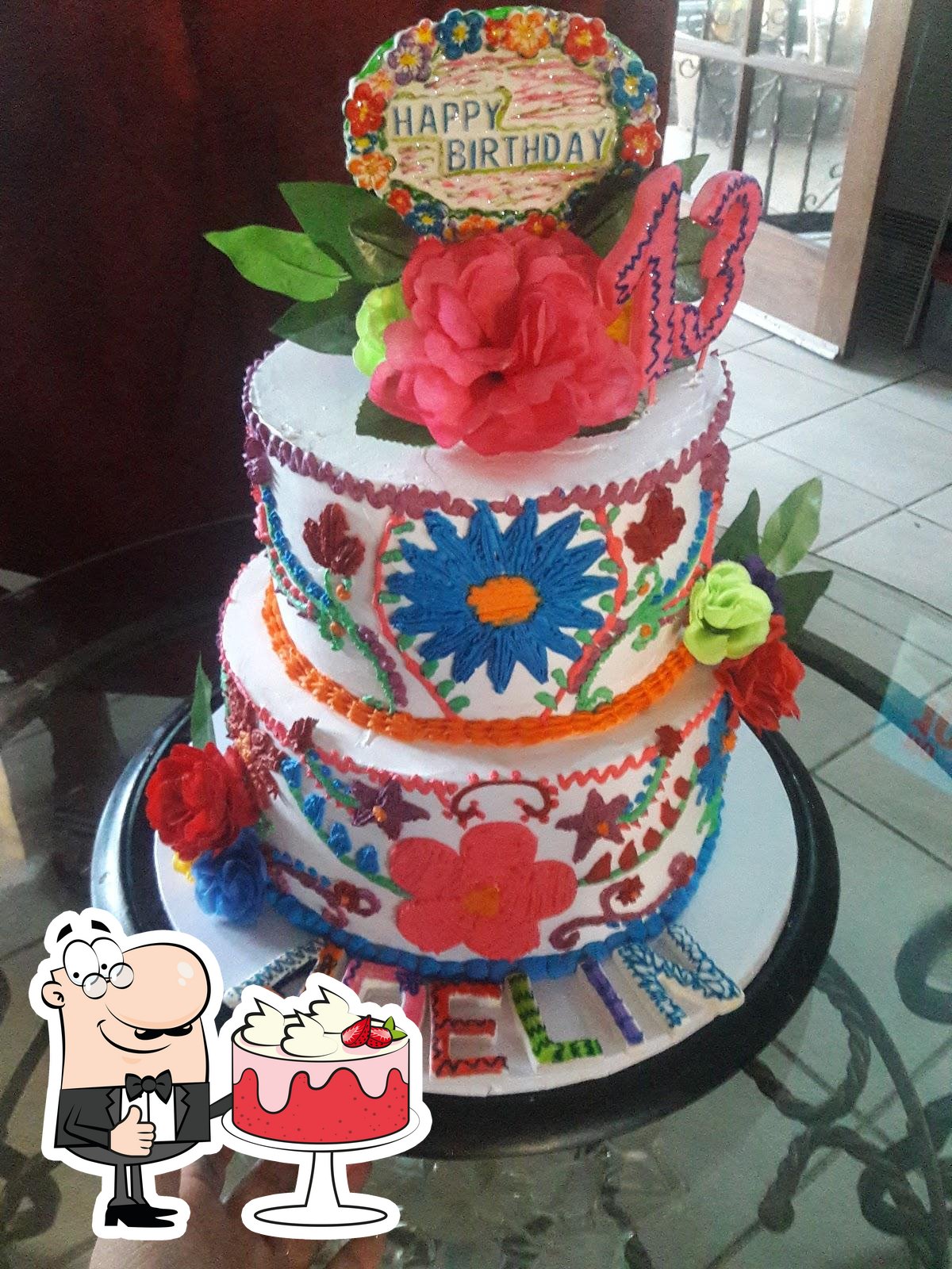 Virgen Maria Cake and Decoration in Kaiser