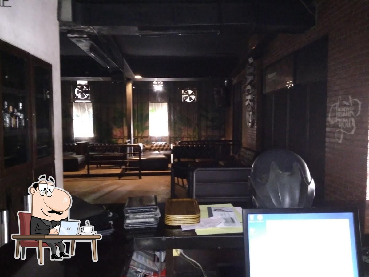 Bucharest Bar., Bandung, 4H9X+7XR - Restaurant reviews