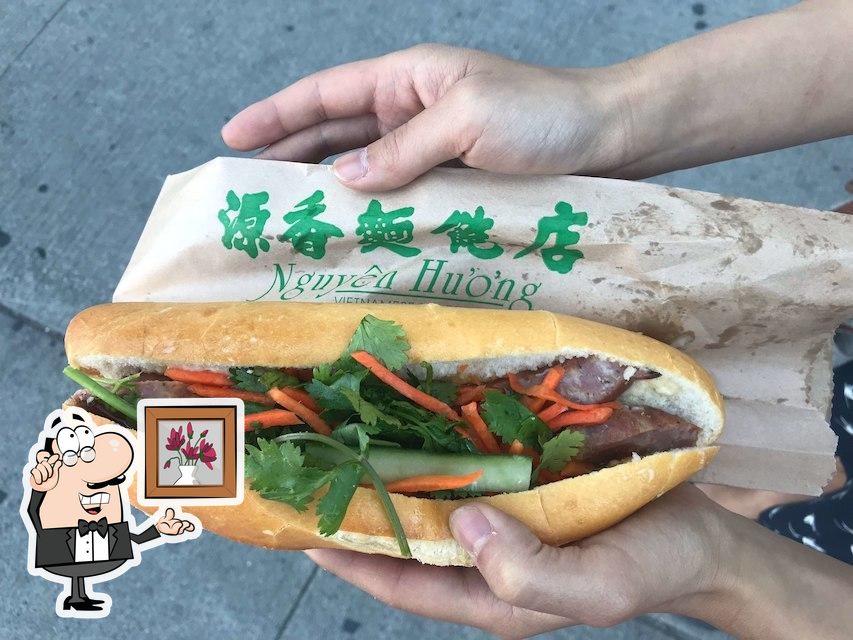 Nguyen Huong, 332 Spadina Avenue in Toronto - Restaurant menu and reviews
