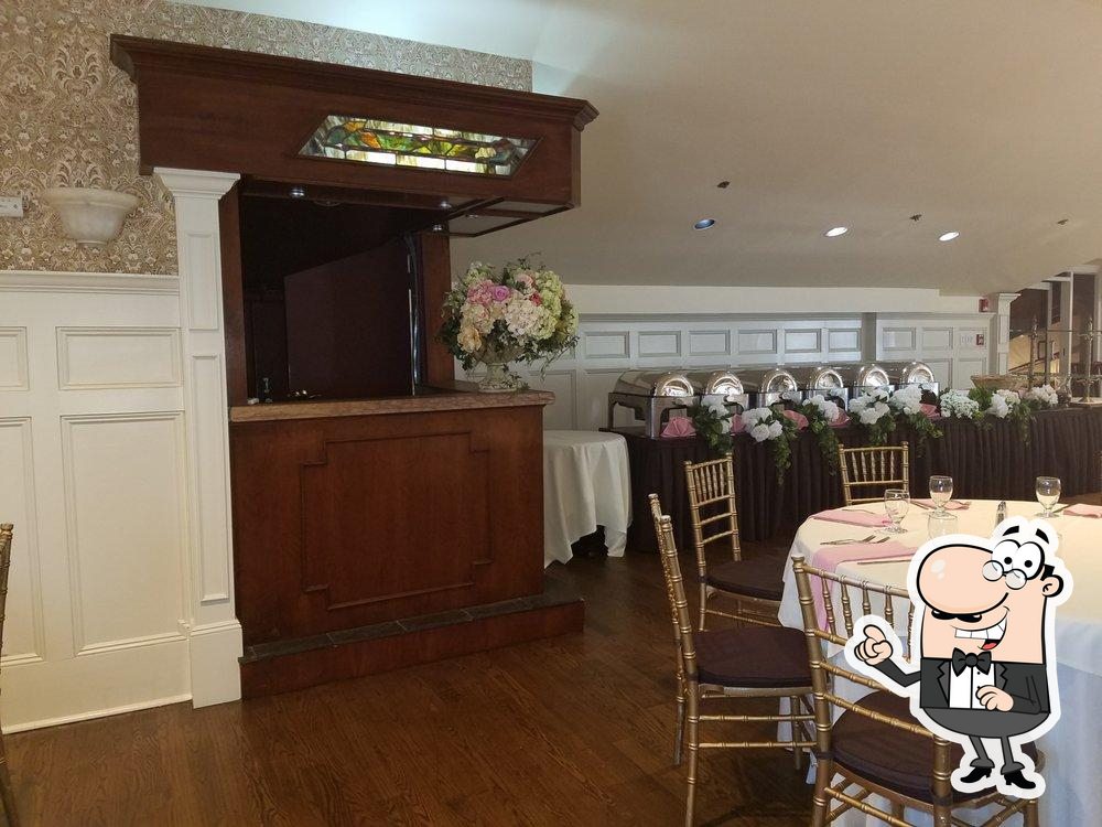 Shandon Court, East Islip - Restaurant menu, prices and reviews