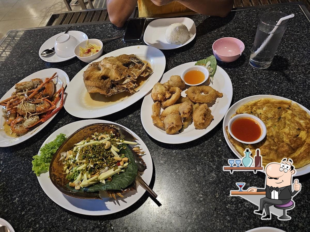 Moom Aroi, Pattaya - Restaurant menu, prices and reviews