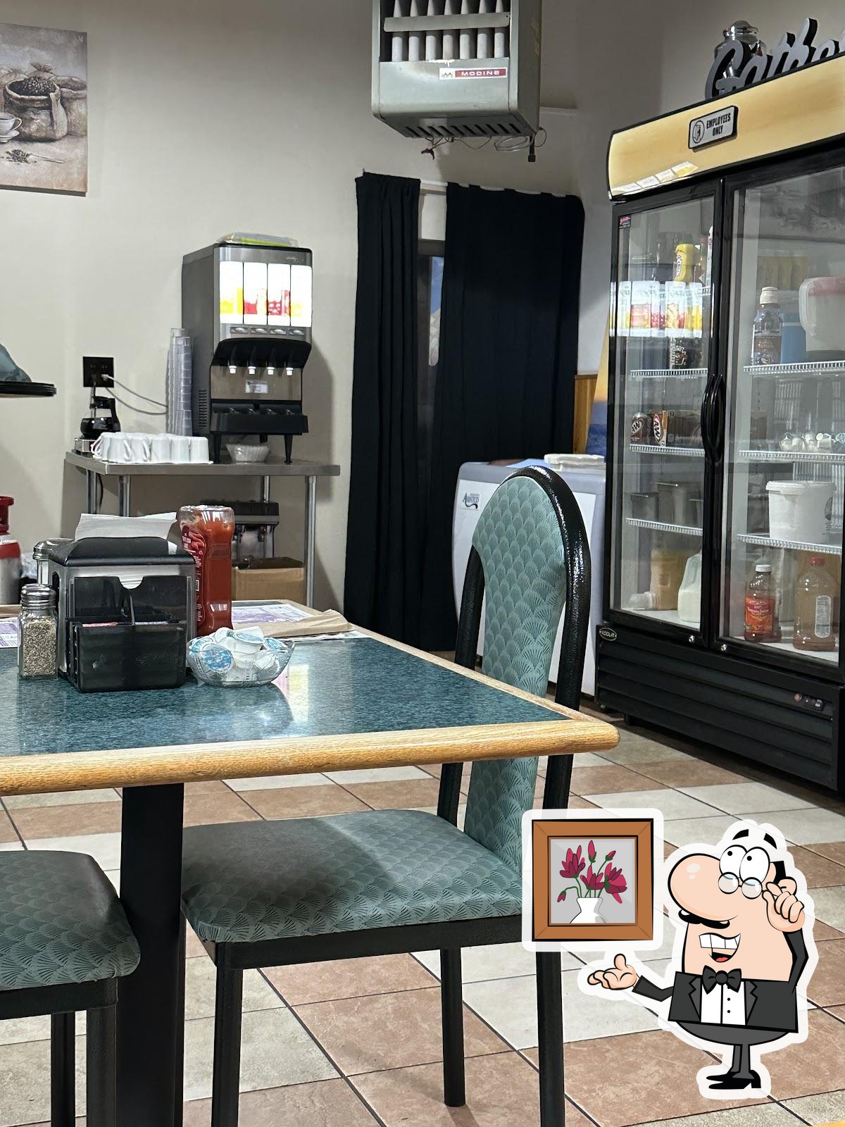 Daily Grind Cafe, Claremont - Restaurant menu, prices and reviews