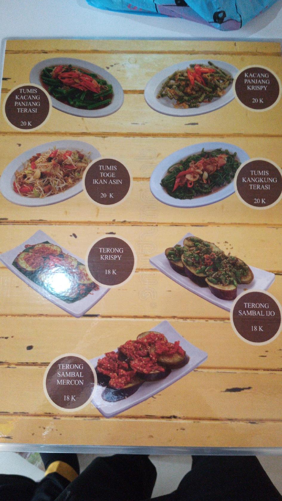 Menu at M'PENYET & S'CENDOL restaurant, Balikpapan
