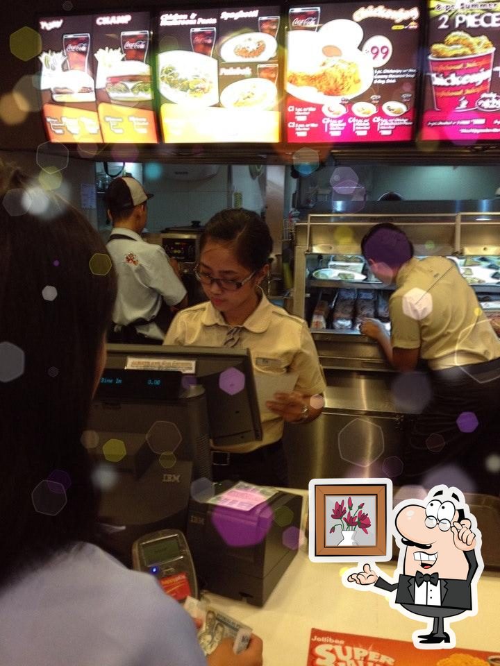 Jollibee restaurant, Calamba, 47 National Hwy cor. Banlic Road ...