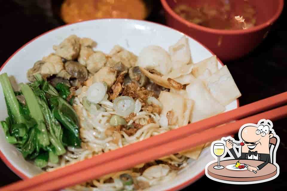 Tipsy Monkey pub & bar, West Jakarta - Restaurant menu and reviews