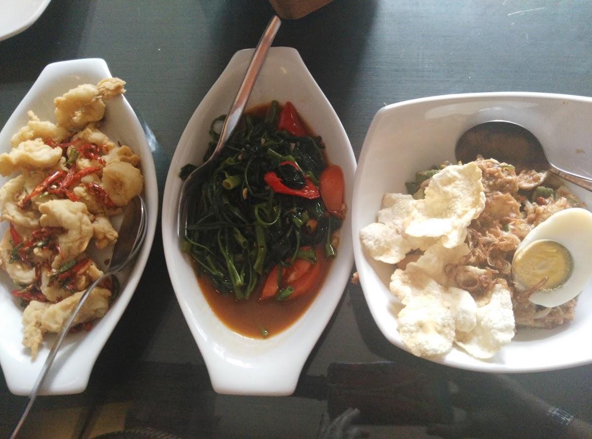 Jambal Roti restaurant, South Jakarta, Bellagio Boutique Mall Lobby ...