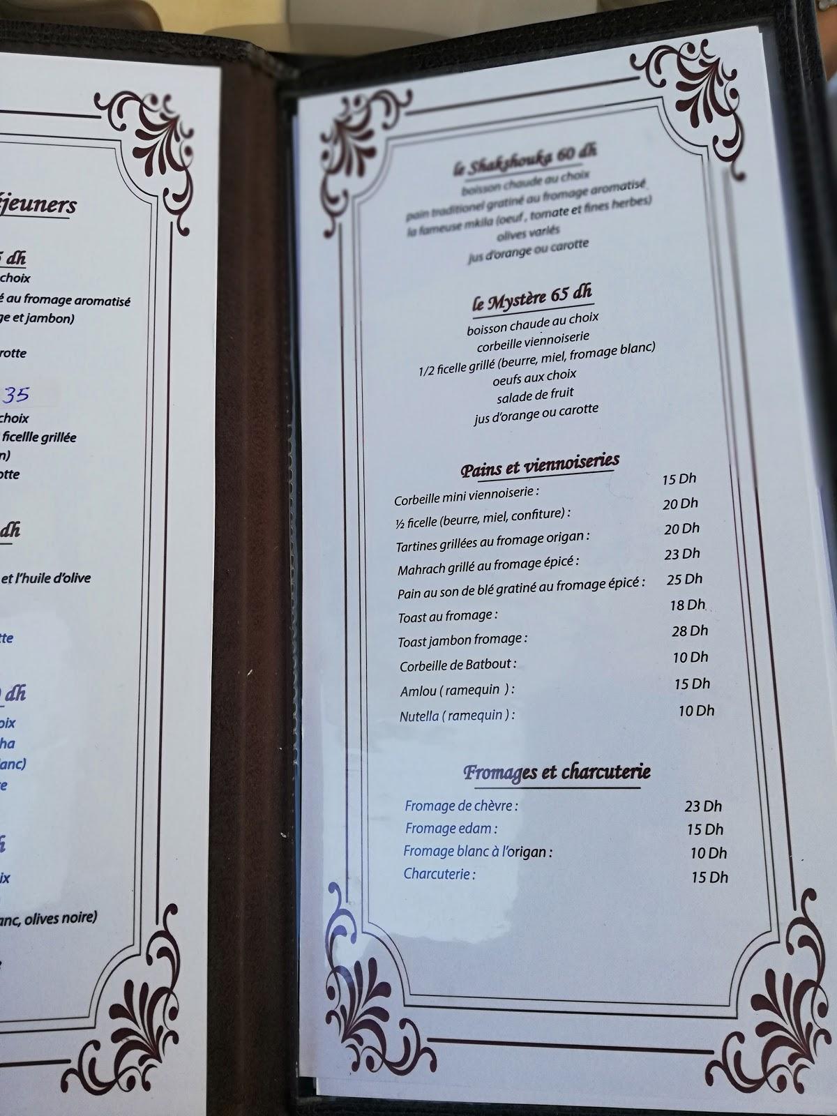Menu au Le Louvre Coffee & Brunch café, Casablanca