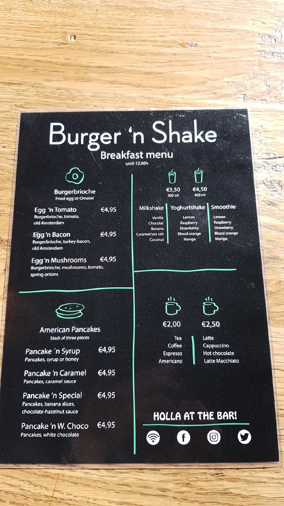 Menu at Burger 'n Shake, Amsterdam, Land van Cocagneplein 1D
