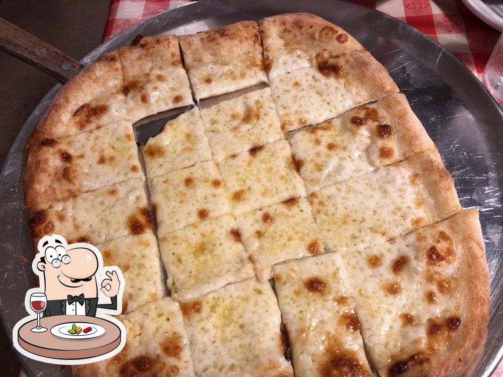 Volare Italian Restaurant and Pizzeria, 3902 McCullough Ave in San ...