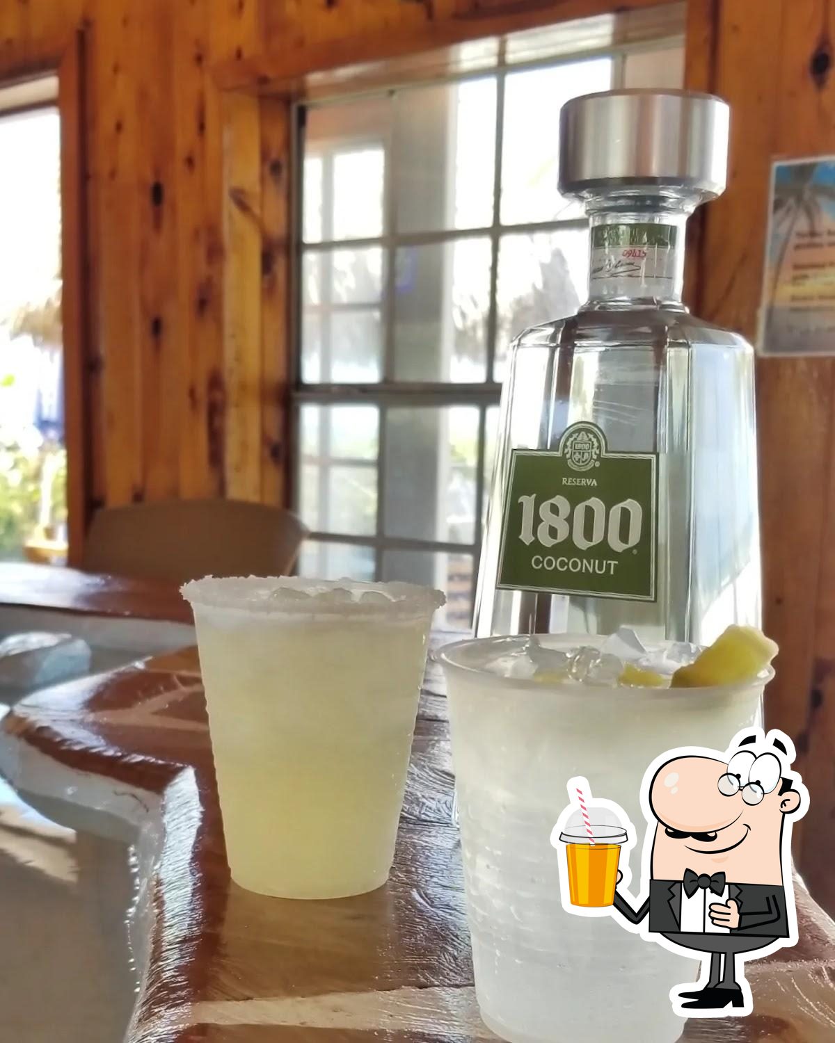 Undertow Beach Bar in Saint Pete Beach - Restaurant menu and reviews