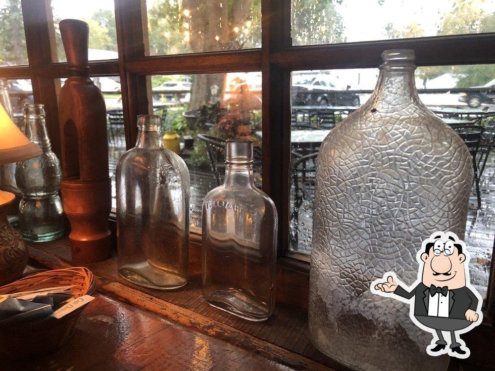 Anvil Inn Restaurant in Fort Edward - Restaurant menu and reviews