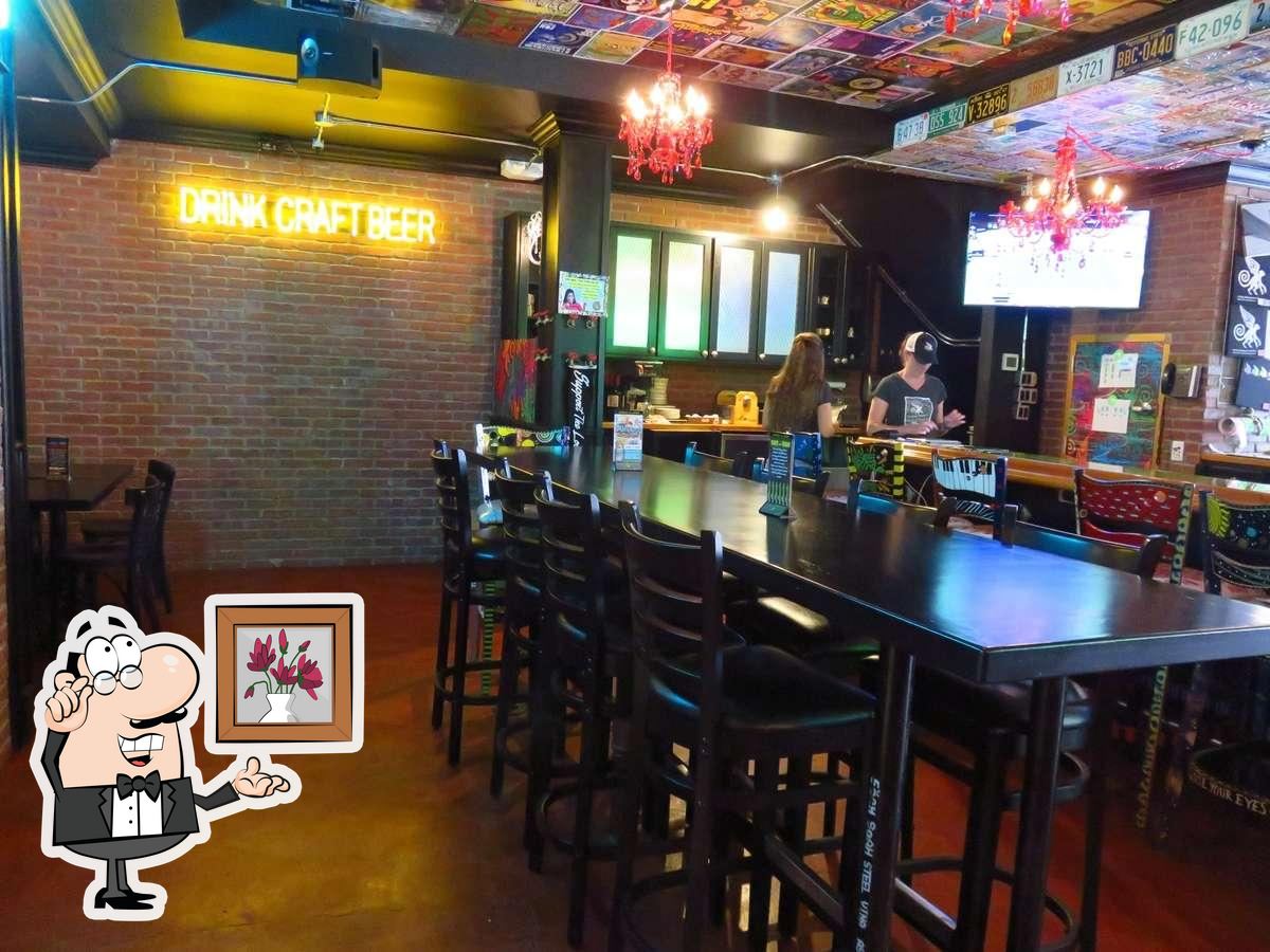 Flying Monkeys Craft Brewery in Barrie - Restaurant menu and reviews