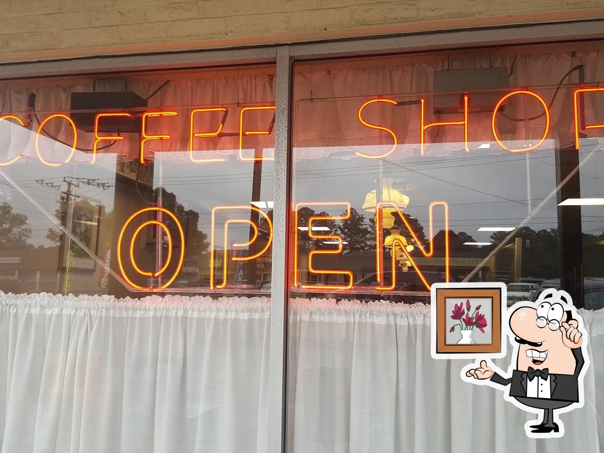 Yankee Coffee Shop, Petersburg - Restaurant menu, prices and reviews