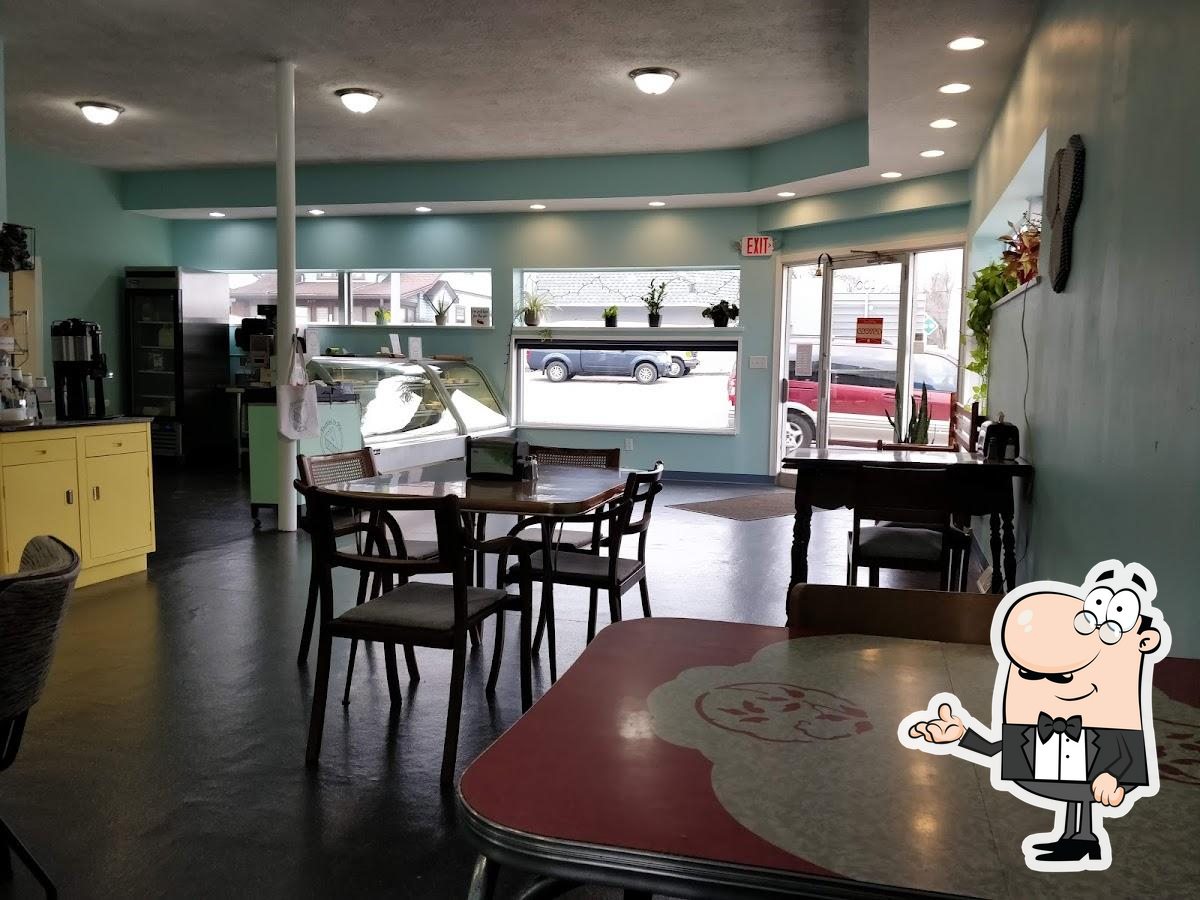 Partial To Pie Bakery in Dayton - Restaurant menu and reviews